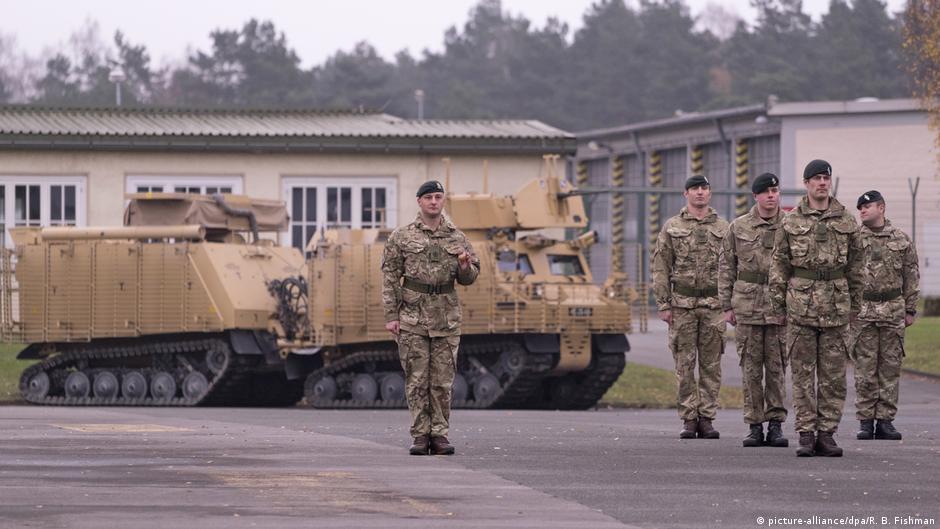 UK military presence in Germany to remain after Brexit – DW – 09/30/2018