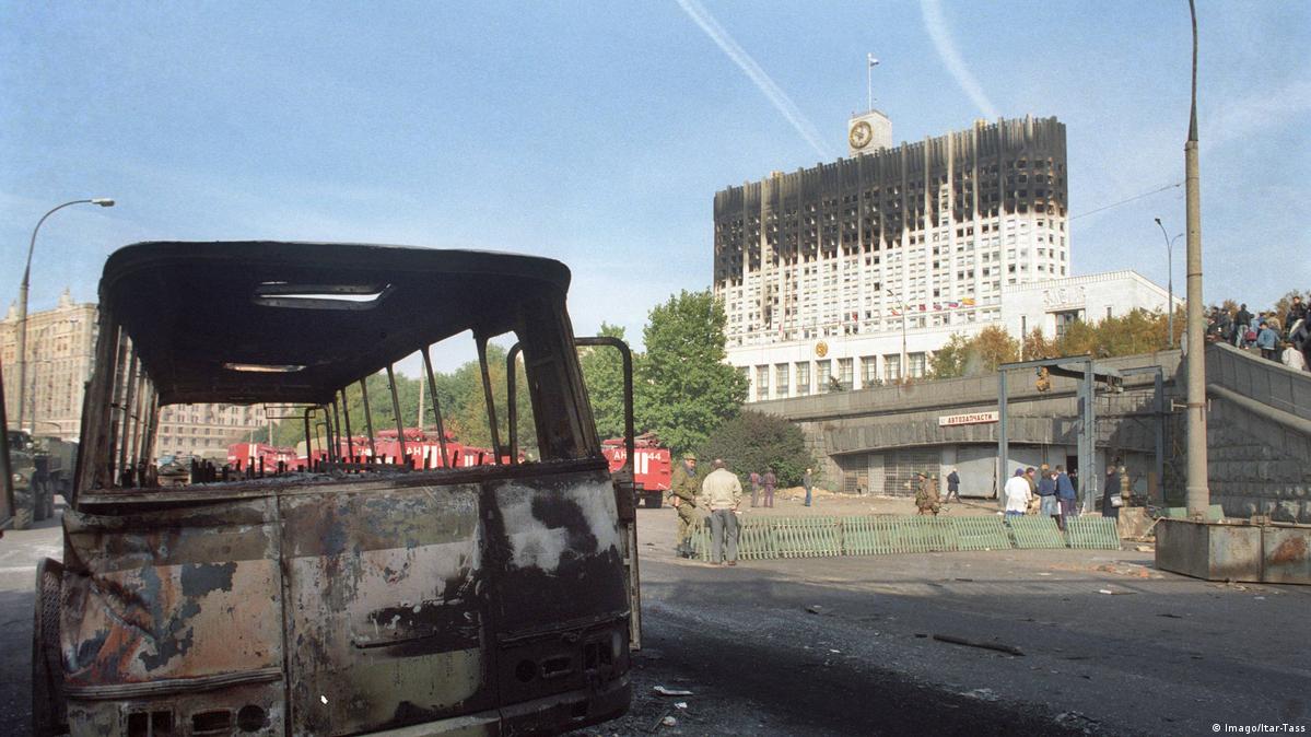 Russia's 1993 crisis still shaping Kremlin – DW – 10/03/2018