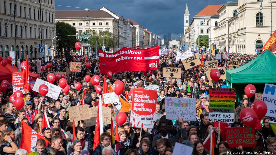 Major Munich march ahead of state vote – DW – 10/03/2018