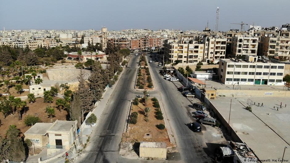 Syrian rebels move heavy weapons from Idlib