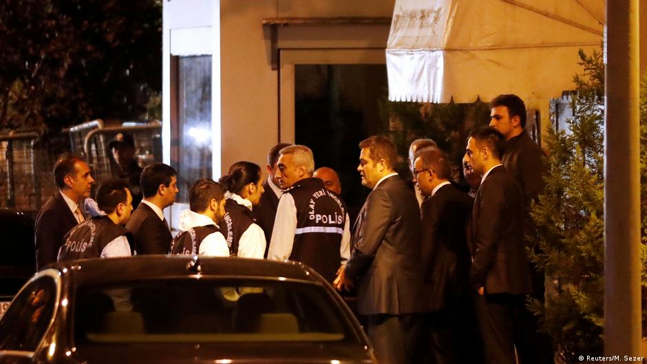Saudi-Turkish team inspects consulate – DW – 10/15/2018