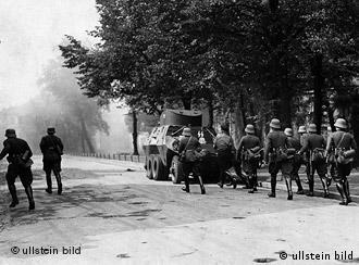 Nazi atrocity – DW – 12/05/2011