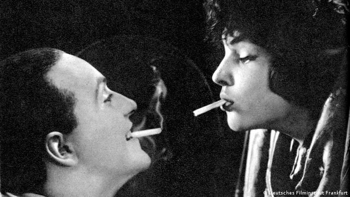 Silent films that speak volumes: A Weimar cinema retrospective | DW ...