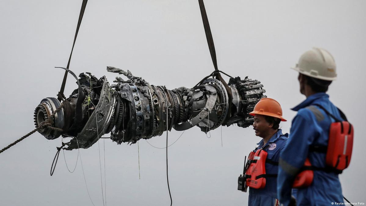 Pilot Lion Air JT610 Berjuang Hingga Akhir – DW – 23.11.2018