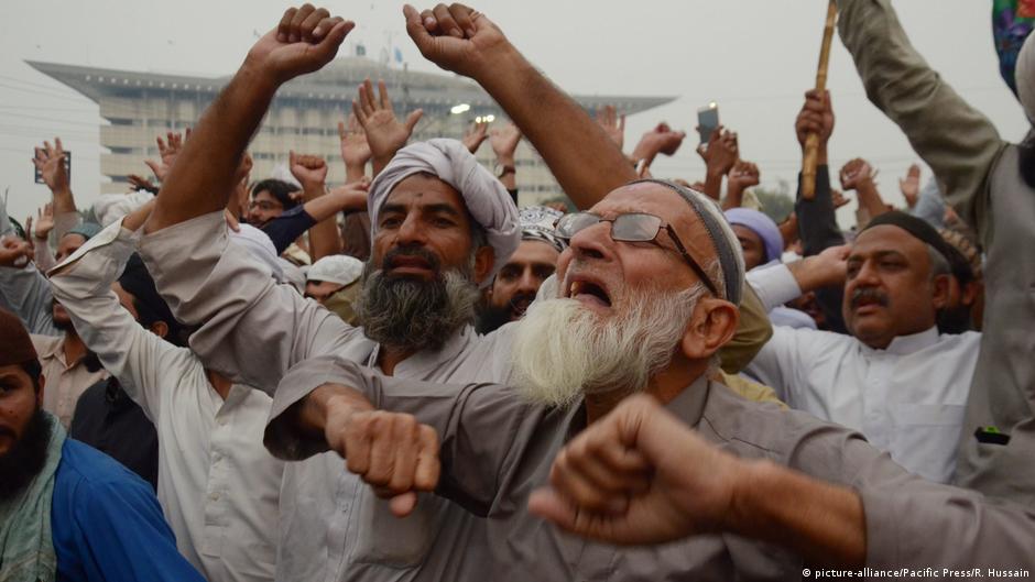 Polizei in Pakistan nimmt Demonstranten fest – DW – 05.11.2018