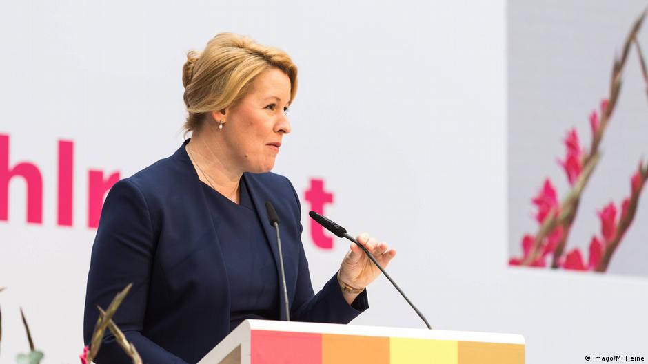 German family minister backs parity law – DW – 02/14/2019