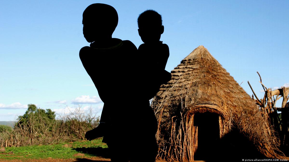 Auction of child bride sparks outrage – DW – 11/26/2018