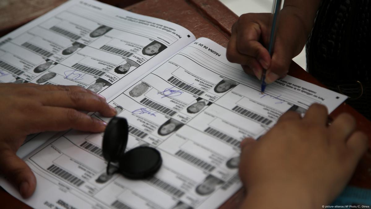 Peruanos Aprueban Reforma Judicial Según Sondeo Dw 09 12 2018