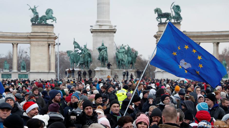 Hungary protests doomed without strong leader – DW – 12/21/2018