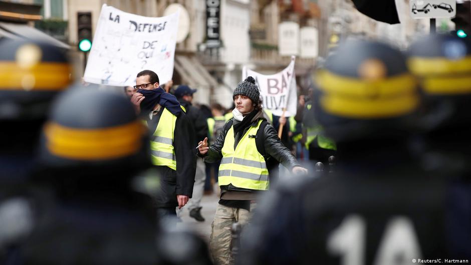 France's 'yellow vest' protesters block major route to Spain