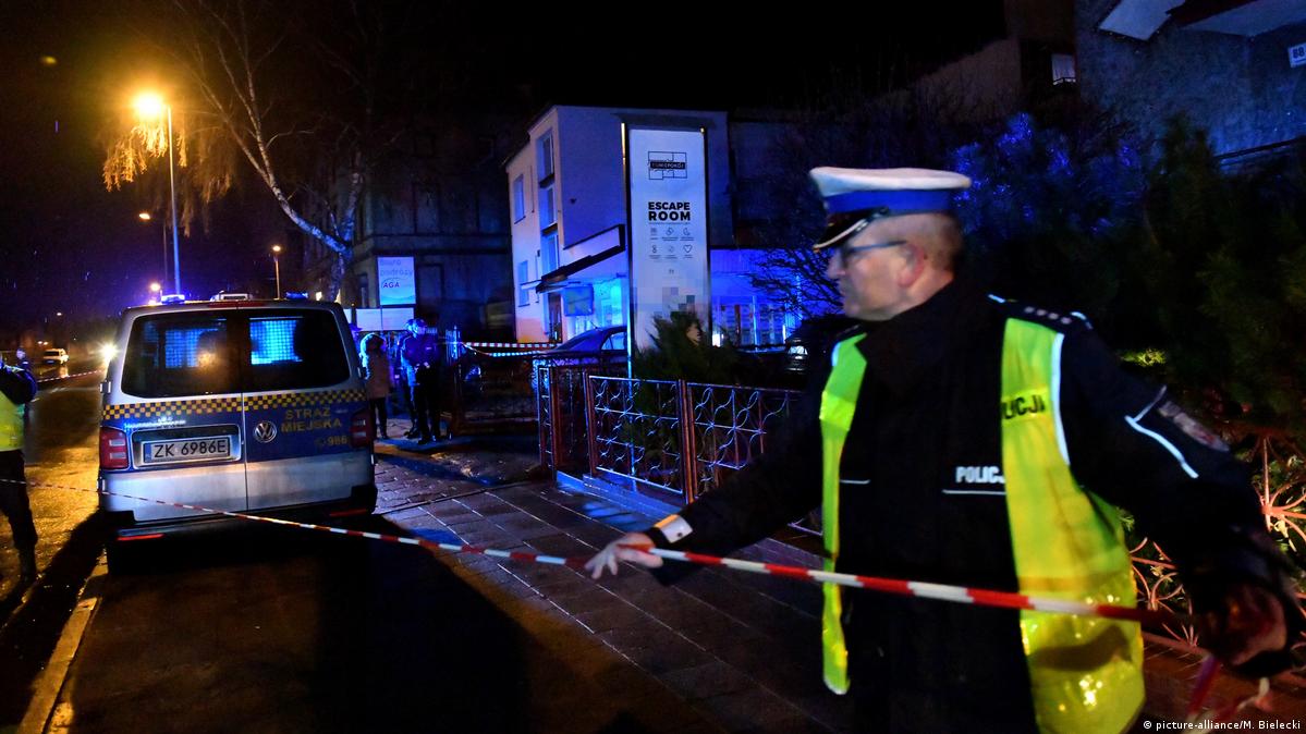 5 teenage girls die in 'escape room' fire – DW – 01/05/2019