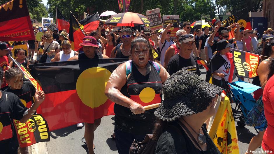 Protesters blast Australia's national day – DW – 01/26/2019