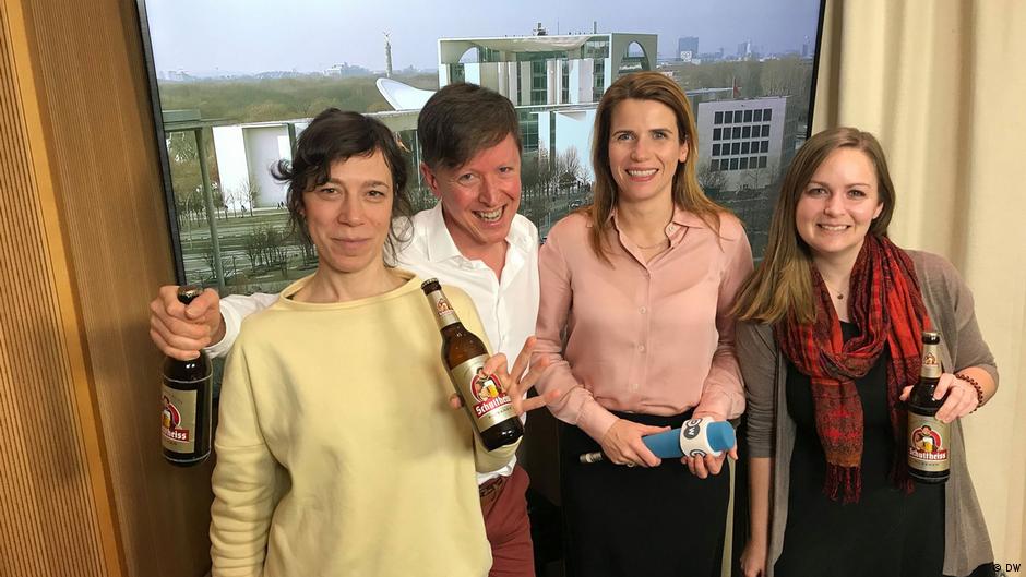 Stammtisch - Shhh! Germany's political taboos – DW – 02/01/2019