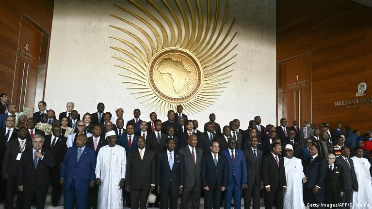 25 de maio: "África está a emancipar-se passo a passo" – DW – 24/05/2024