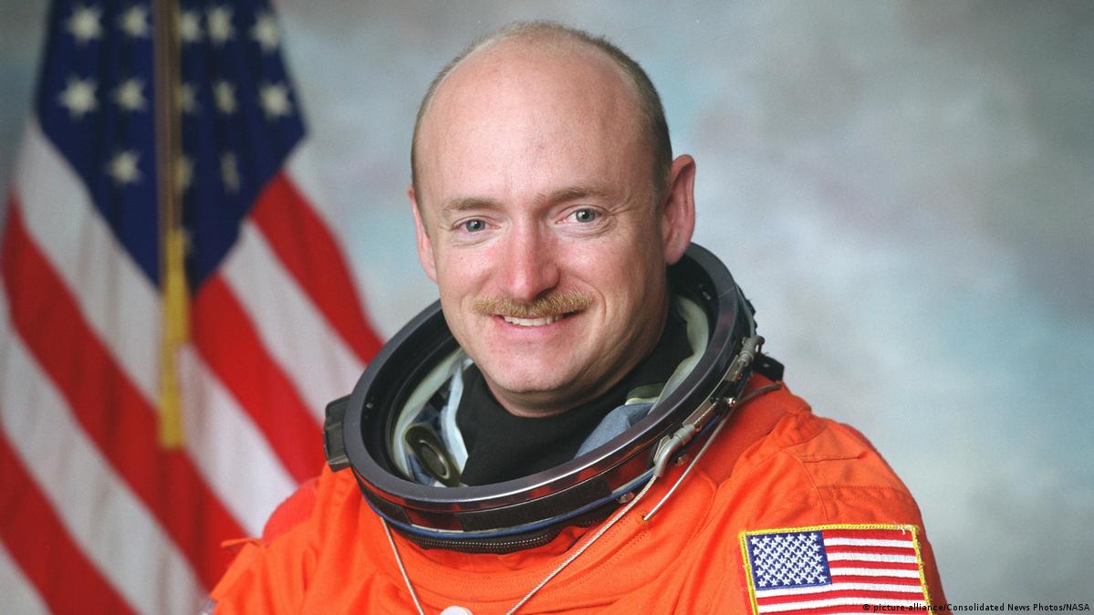 Ex-NASA pilot Mark Kelly to run for US Senate