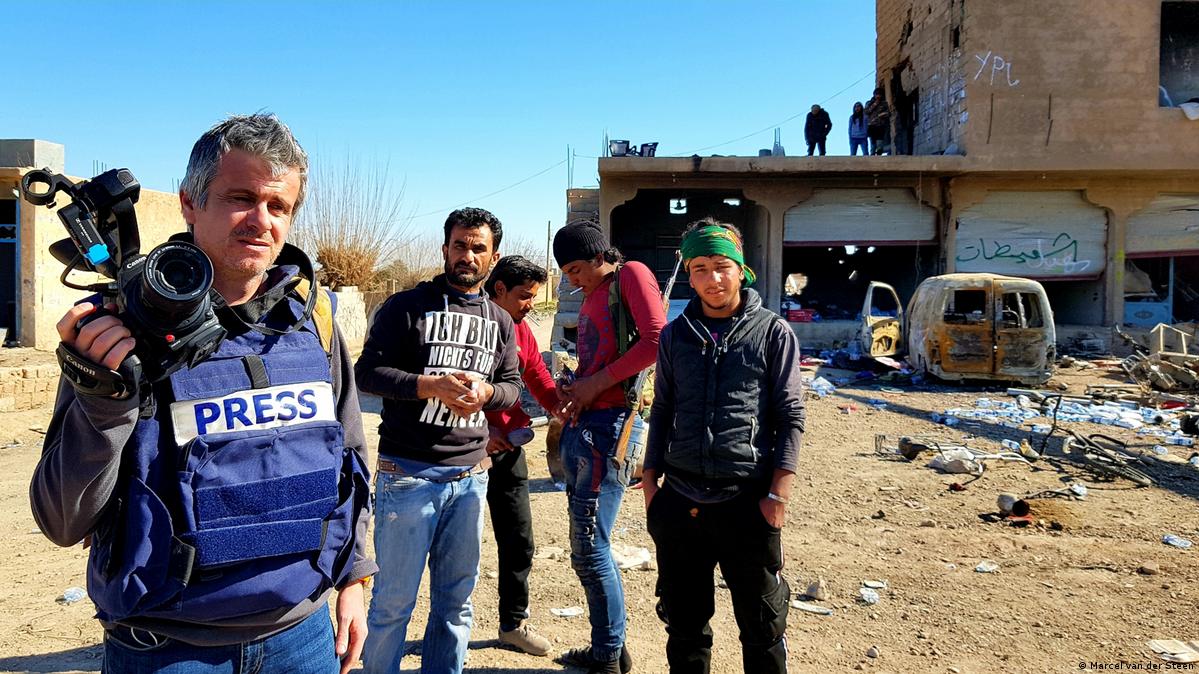 Pazi, snajper! Sagni se! – DW – 17.02.2019