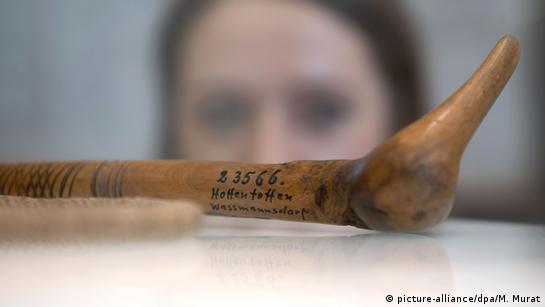 Namibia: Dispute over return of the Witbooi Bible – DW – 02/27/2019