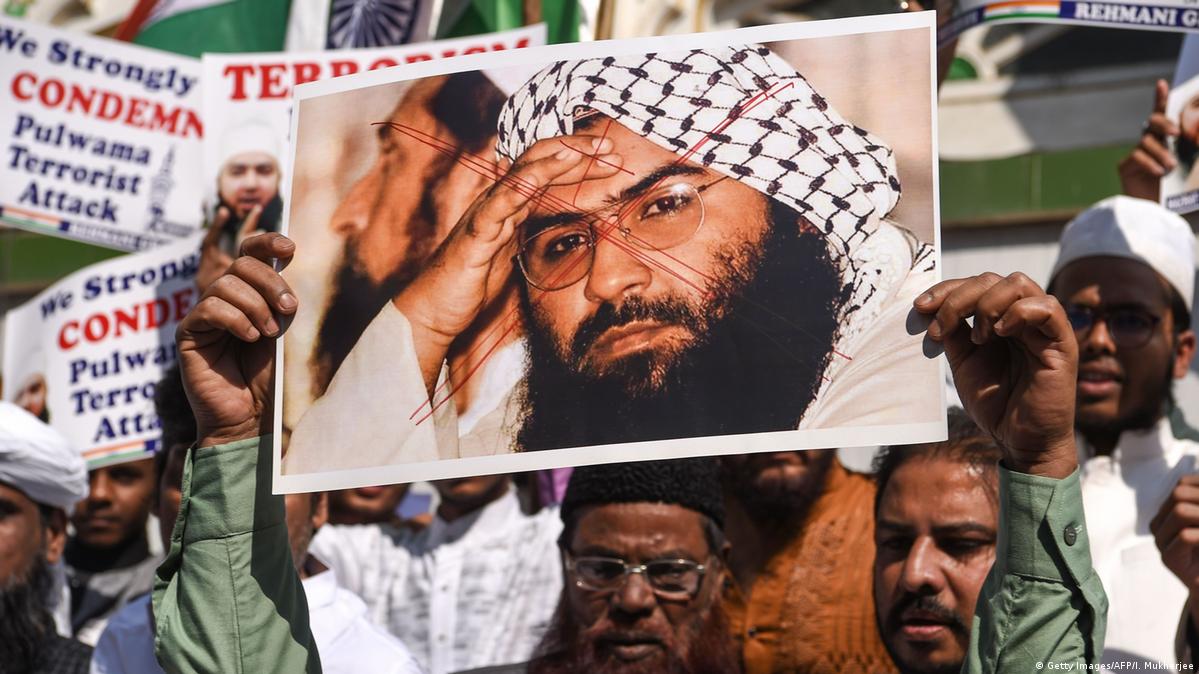 UN places Pakistan-based JeM militant leader on blacklist – DW – 05/01/2019