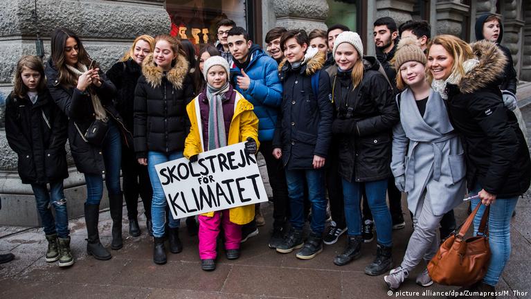 Students join global climate protests – DW – 03/15/2019