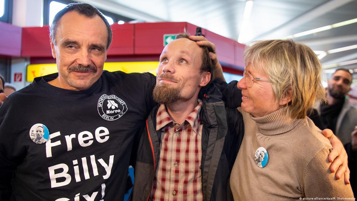Billy Six arrives in Germany, slams government – DW – 03/18/2019