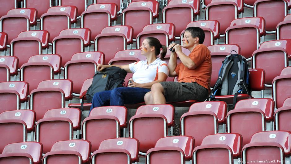 Empty seats: The worrying reality of women's football