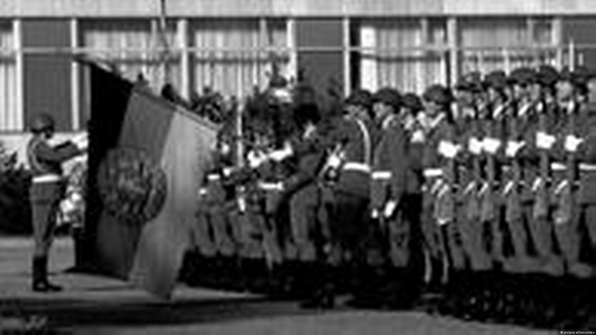 O-Ton-Feature über die Nationale Volksarmee (DW 1975)
