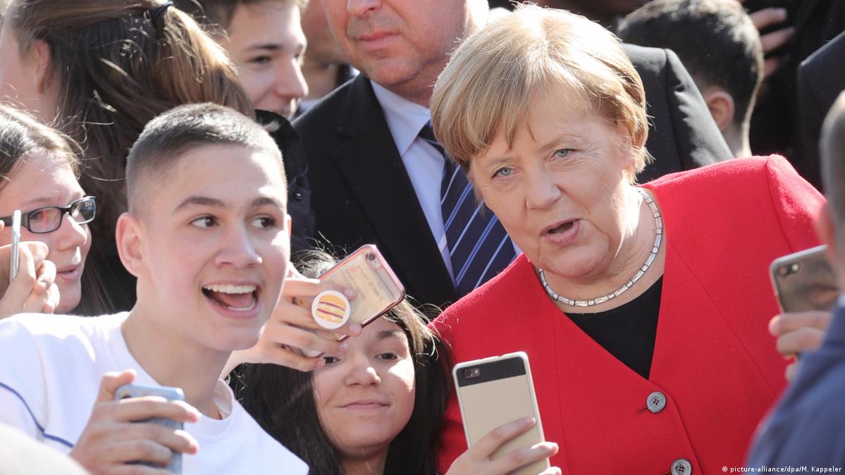 Merkel faces climate questions in Berlin school – DW – 04/02/2019