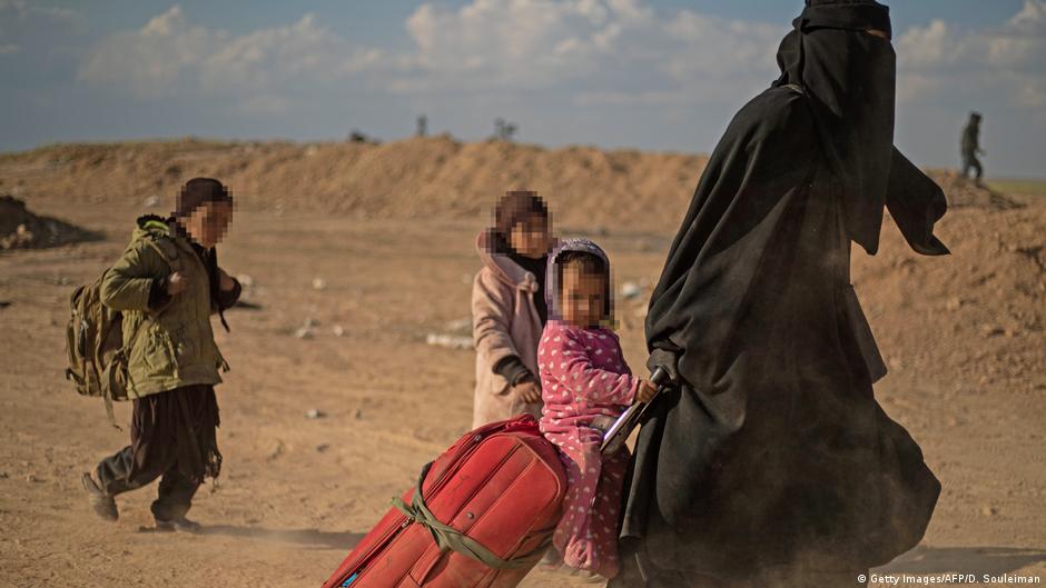 IS terror: How dangerous are the returnees? – DW – 04/11/2019