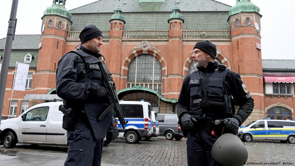 German police identify suspect behind neo-Nazi threats – DW – 04/05/2019