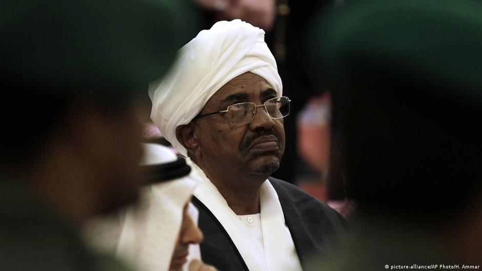 Sudan's Bashir held in Khartoum prison – DW – 04/17/2019