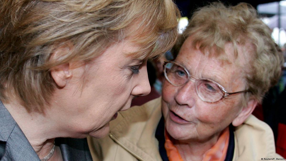 Angela Merkel's mother dies aged 90 – DW – 04/11/2019