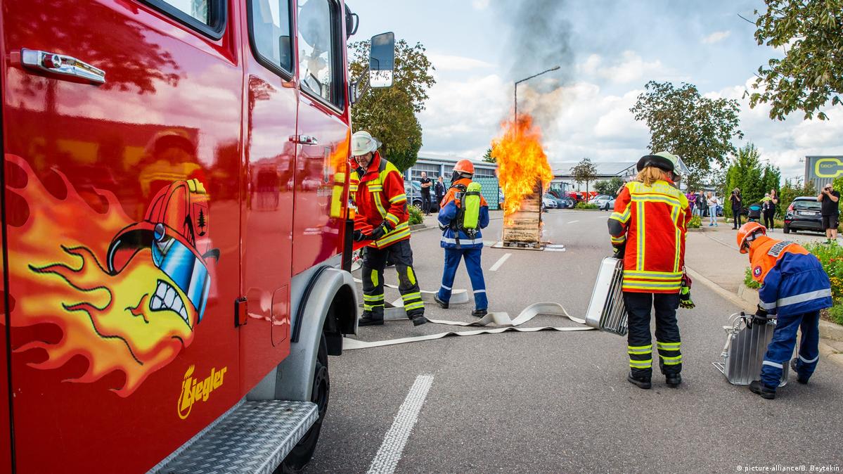 Fire fighters top German survey – DW – 05/21/2019