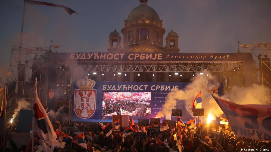 Serbia's pro-Vucic supporters rally in Belgrade