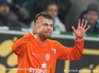 Und jetzt... Andreas Ivanschitz – DW – 01.02.2010