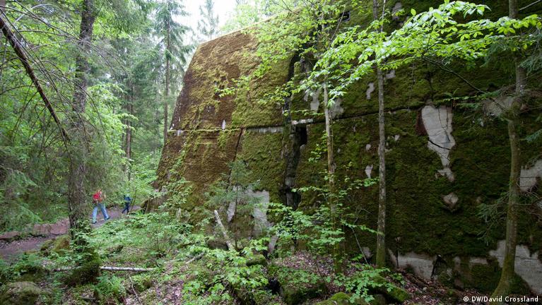Hitler's infamous bunker gets a facelift – DW – 04/26/2019