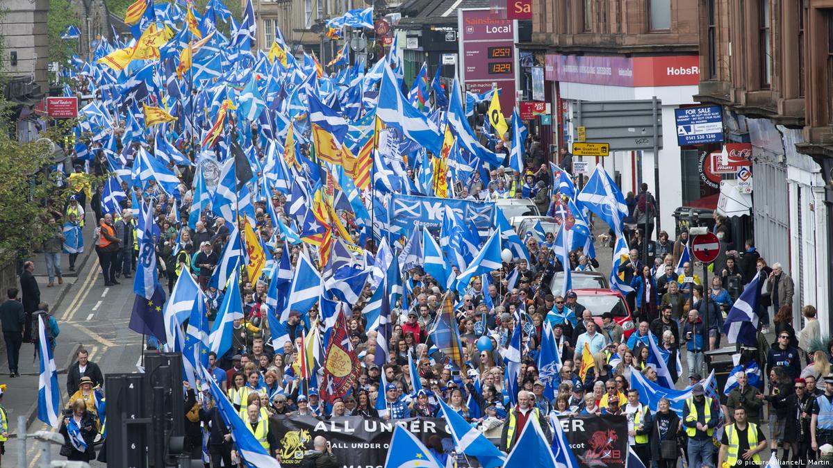 Thousands march for Scottish independence – DW – 05/04/2019
