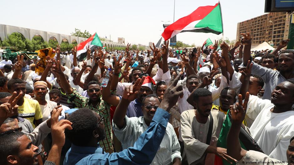 Sudan protesters call for civil disobedience campaign