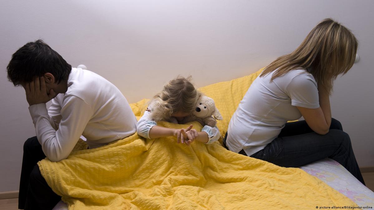 A world breaks apart: When parents split up – DW – 05/21/2019