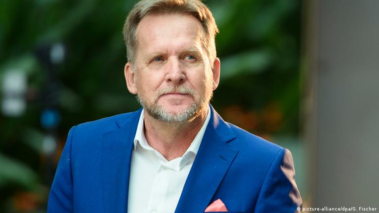 Schuster: "Deutsche sind immer gefragt" – DW – 24.05.2019