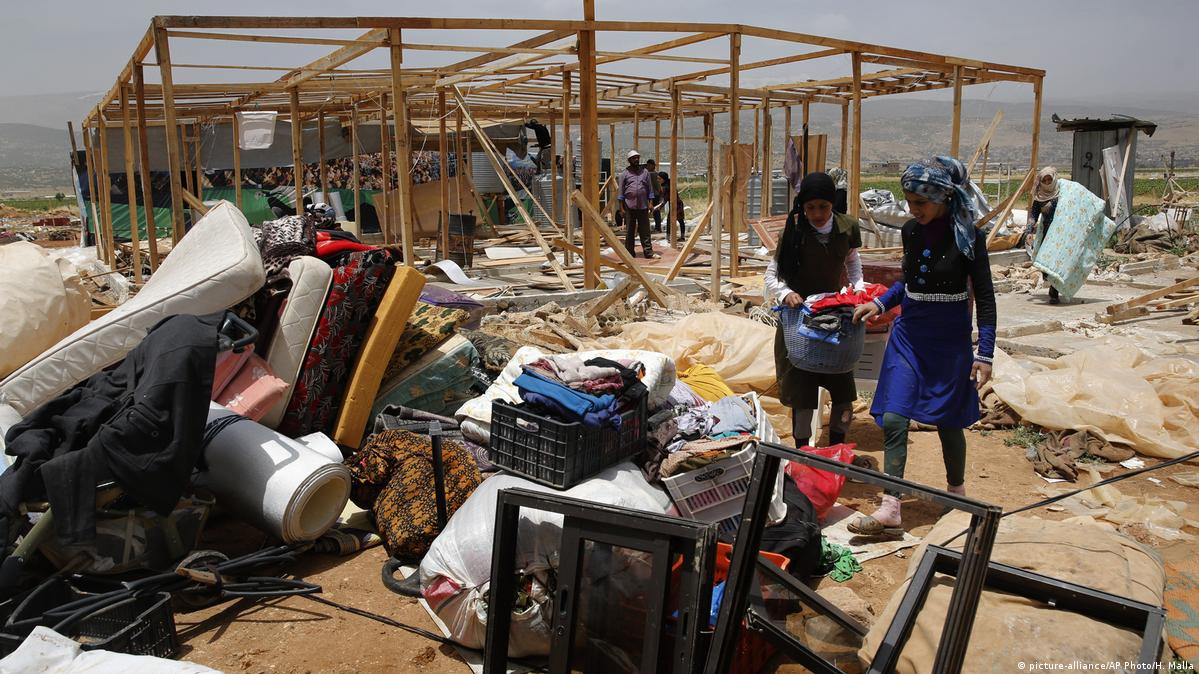 Refugee numbers worldwide hit record high – DW – 06/19/2019