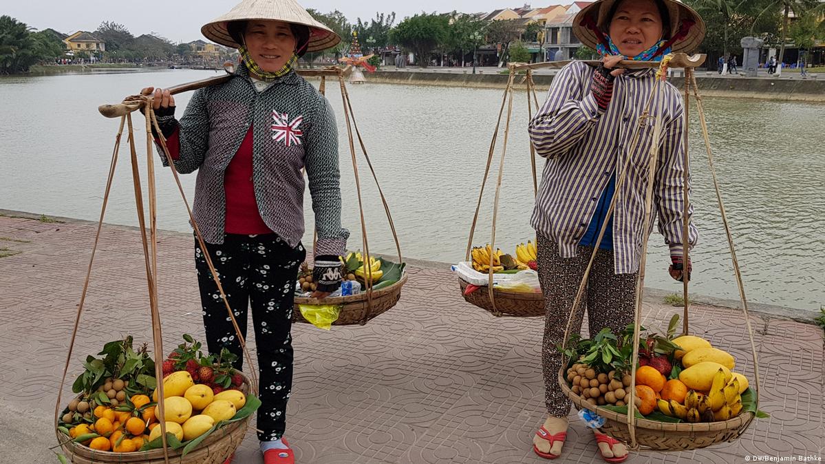 Vietnam's remarkable economic turnaround – DW – 07/01/2019