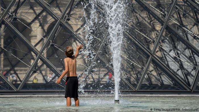 Record-breaking heat wave lingers in Europe | News | DW | 26.07.2019