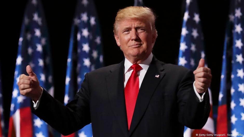 How Trump stylizes himself as an American hero – DW – 11/03/2020