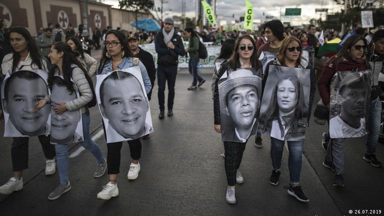 Colombia: Thousands protest activist slayings – DW – 07/27/2019