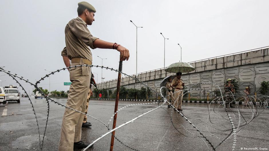Kashmir lockdown — an uneasy calm prevails – DW – 08/09/2019