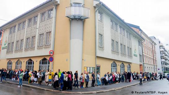Norway mosque shooting suspect appears in court – DW – 08/12/2019