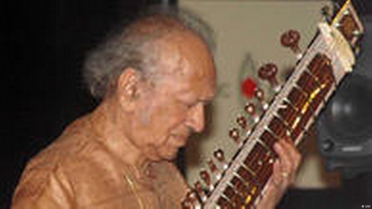 Ravi Shankar turns 90 – DW – 04/08/2010
