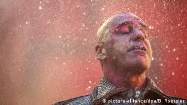 Rammstein singer releases solo single – DW – 09/13/2019