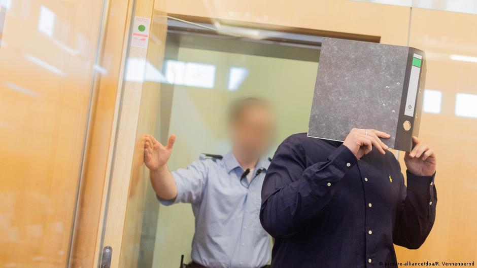 German IS fighter faces second round of terrorism charges