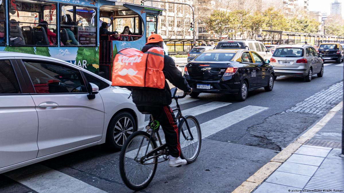 Pandemia Precariza Ainda Mais O Trabalho De Entregadores